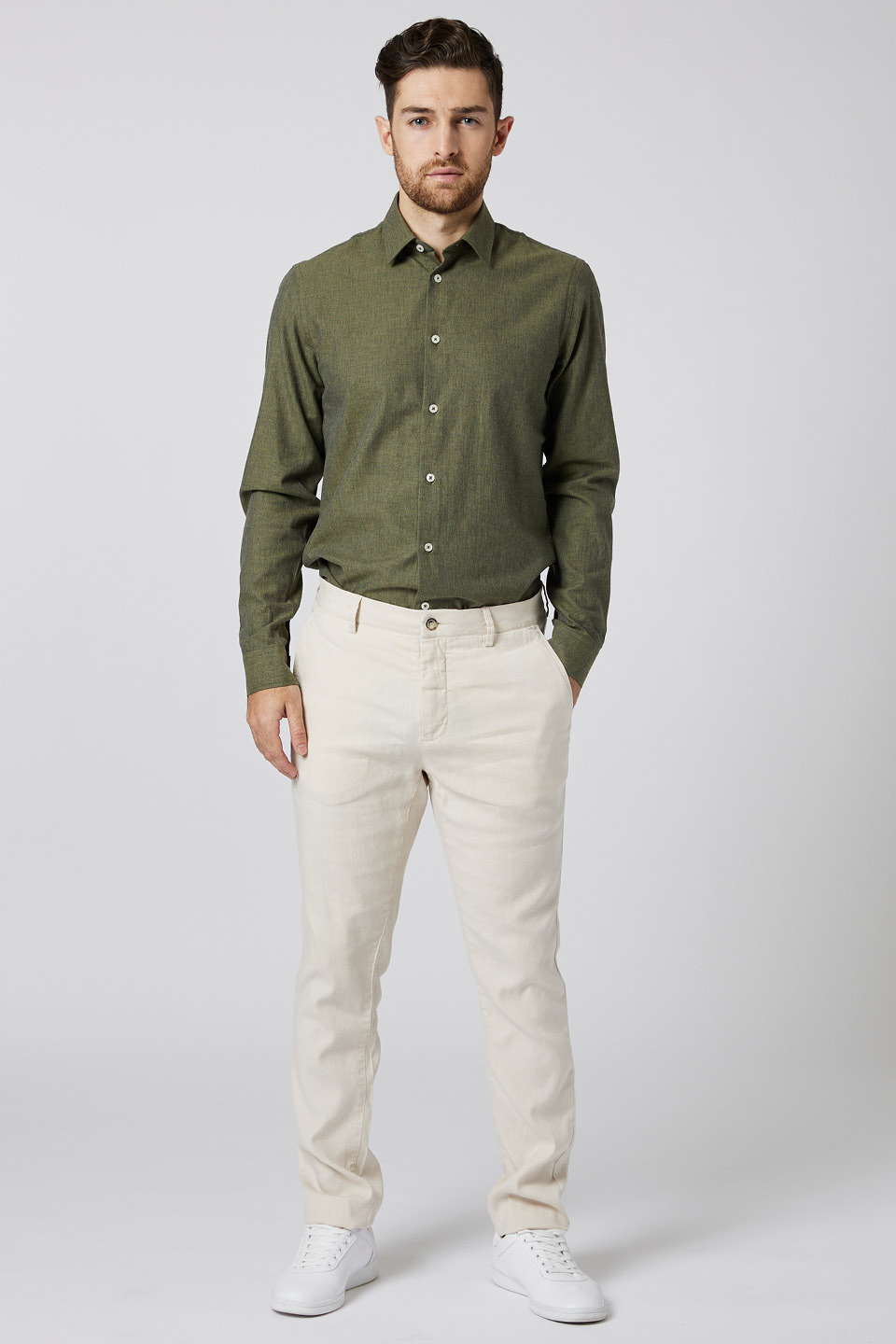 Kle deg i chinos | VIC