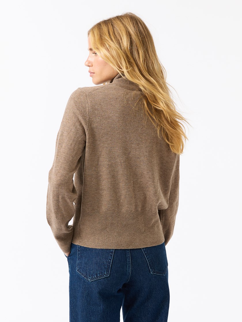 Manel cardigan i merinoull Shitake | VIC